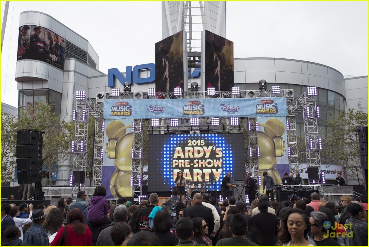 Get A Sneak Peek At the ARDY's Pre-Show Party Before The RDMAs 2015 ...