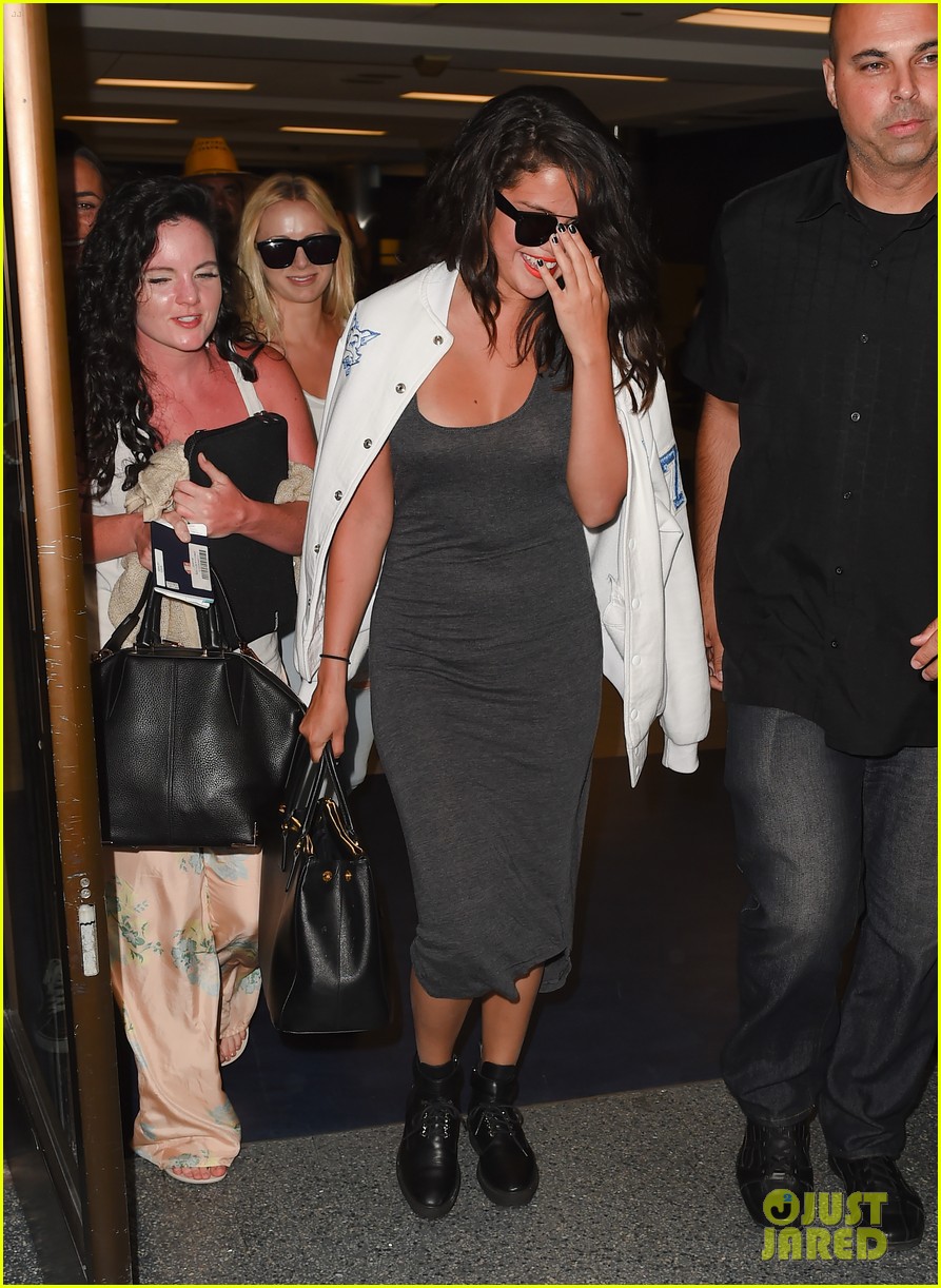 Selena Gomez Is Home From Her Vacay & Already Back to the Studio ...