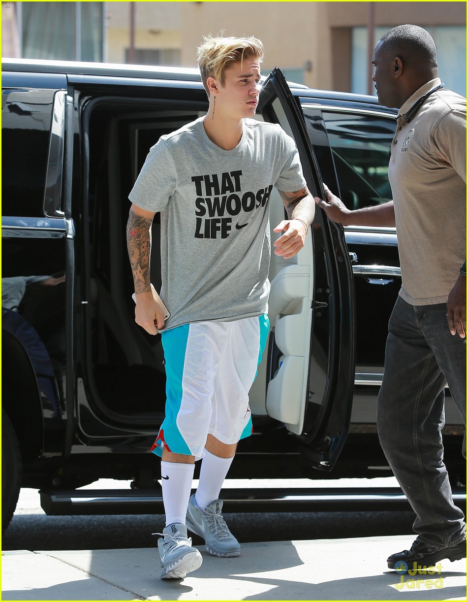 Justin Bieber Completes Mandatory Anger Management Classes | Photo ...