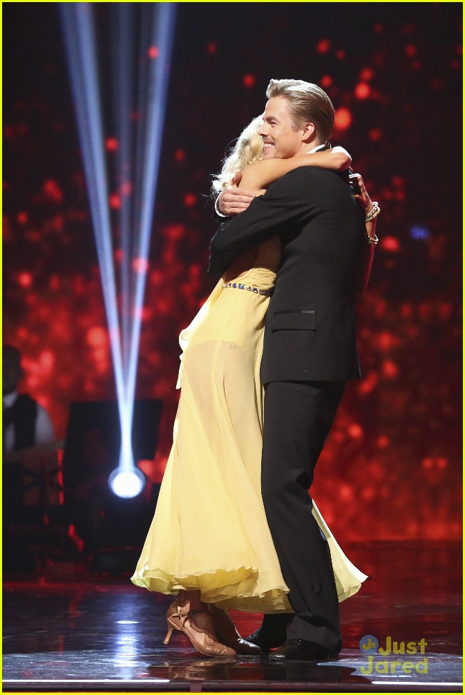 Witney Carson & Val Chmerkovskiy Tease 'Perfect Ten' Tour & Female Pros ...