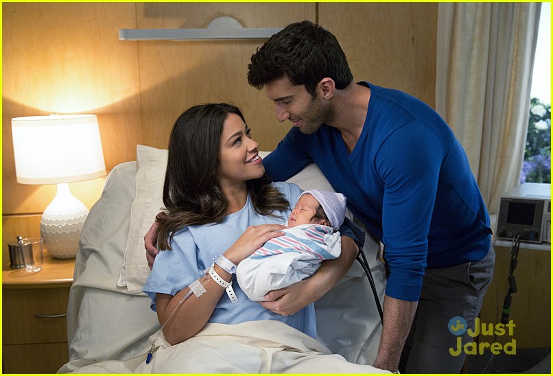 Jane Is Having Her Baby On 'Jane The Virgin's Season Finale Tonight ...