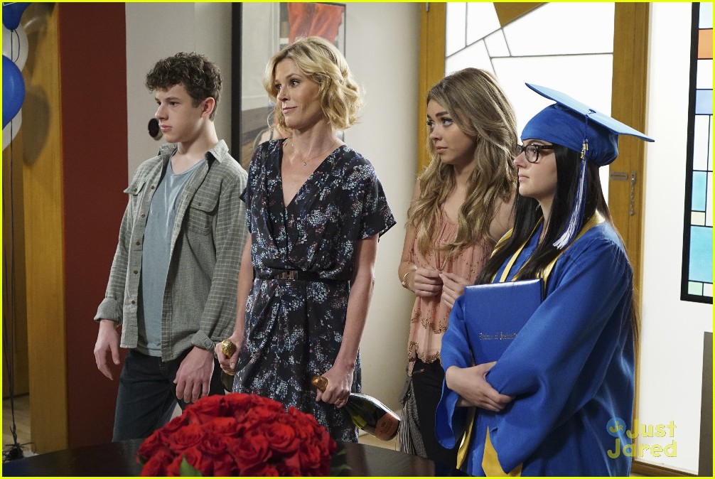 Will Haley Confess Her Feelings For Andy on 'Modern Family' Tonight ...