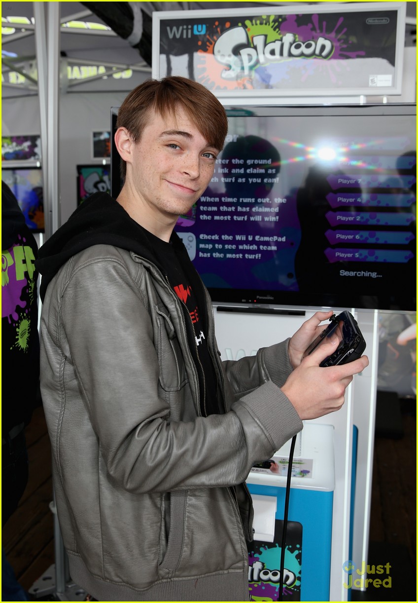 Alli Simpson, Willow Shields & Veronica Dunne Get Messy at Nintendo's ...