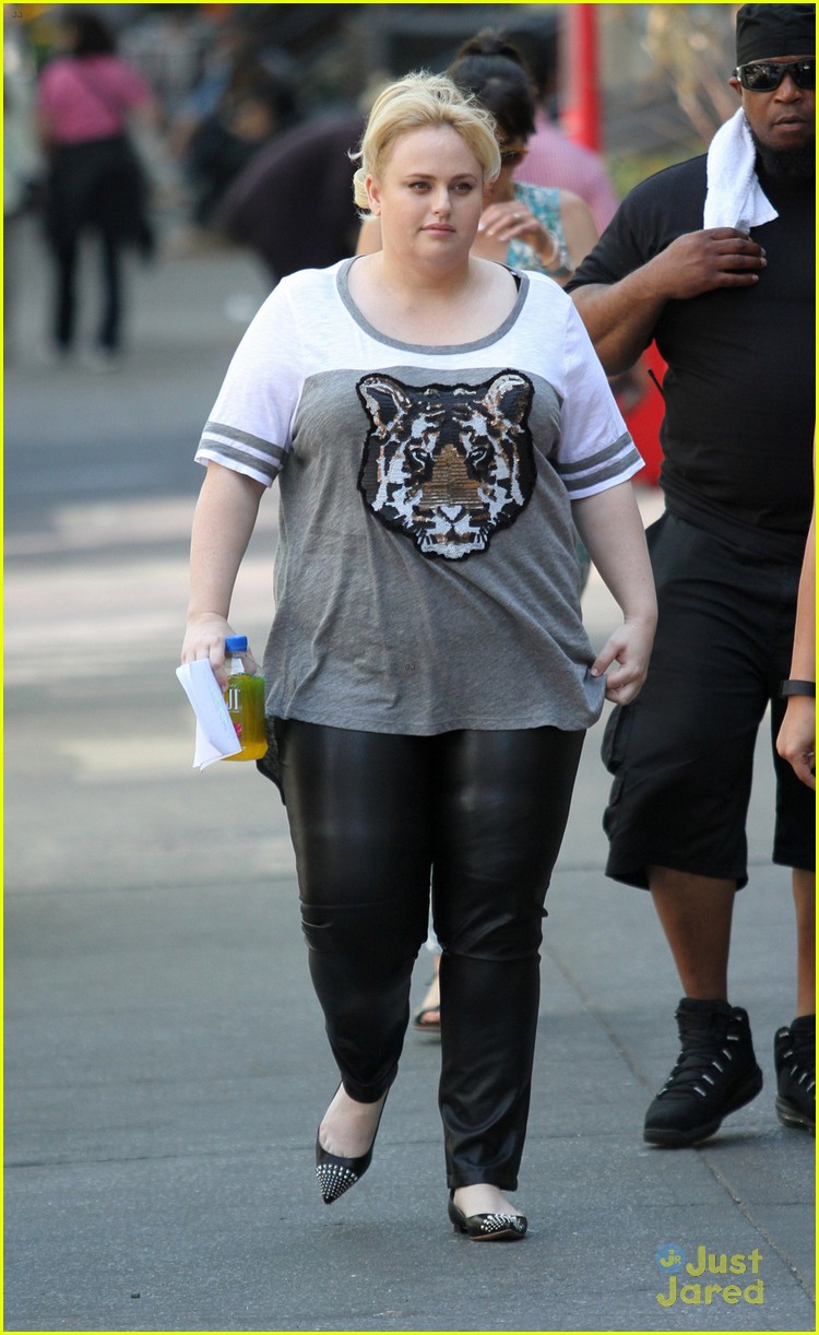 Rebel Wilson Was Totally 'Boat Ballin' on Memorial Day | Photo 817976 ...
