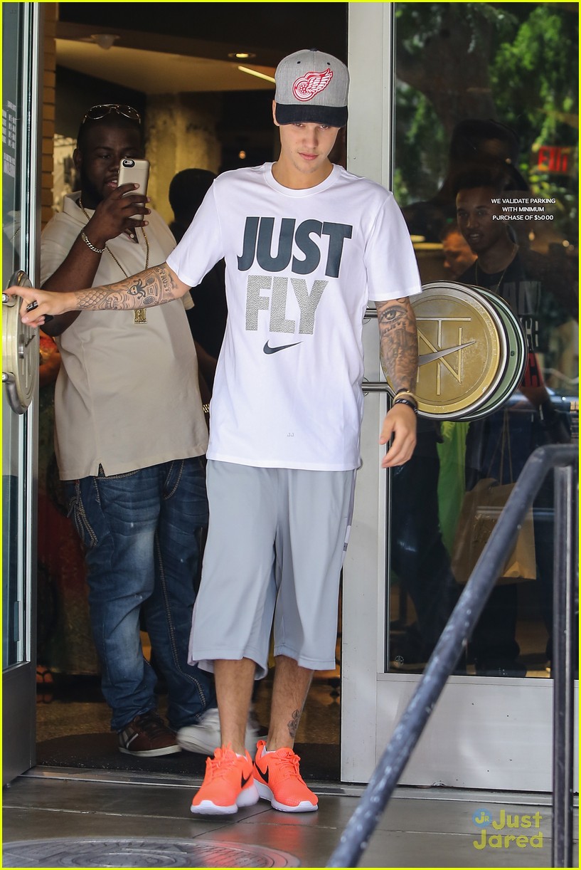 Justin Bieber Drops Two New Teasers For 'Where Are U Now' Video - Watch ...