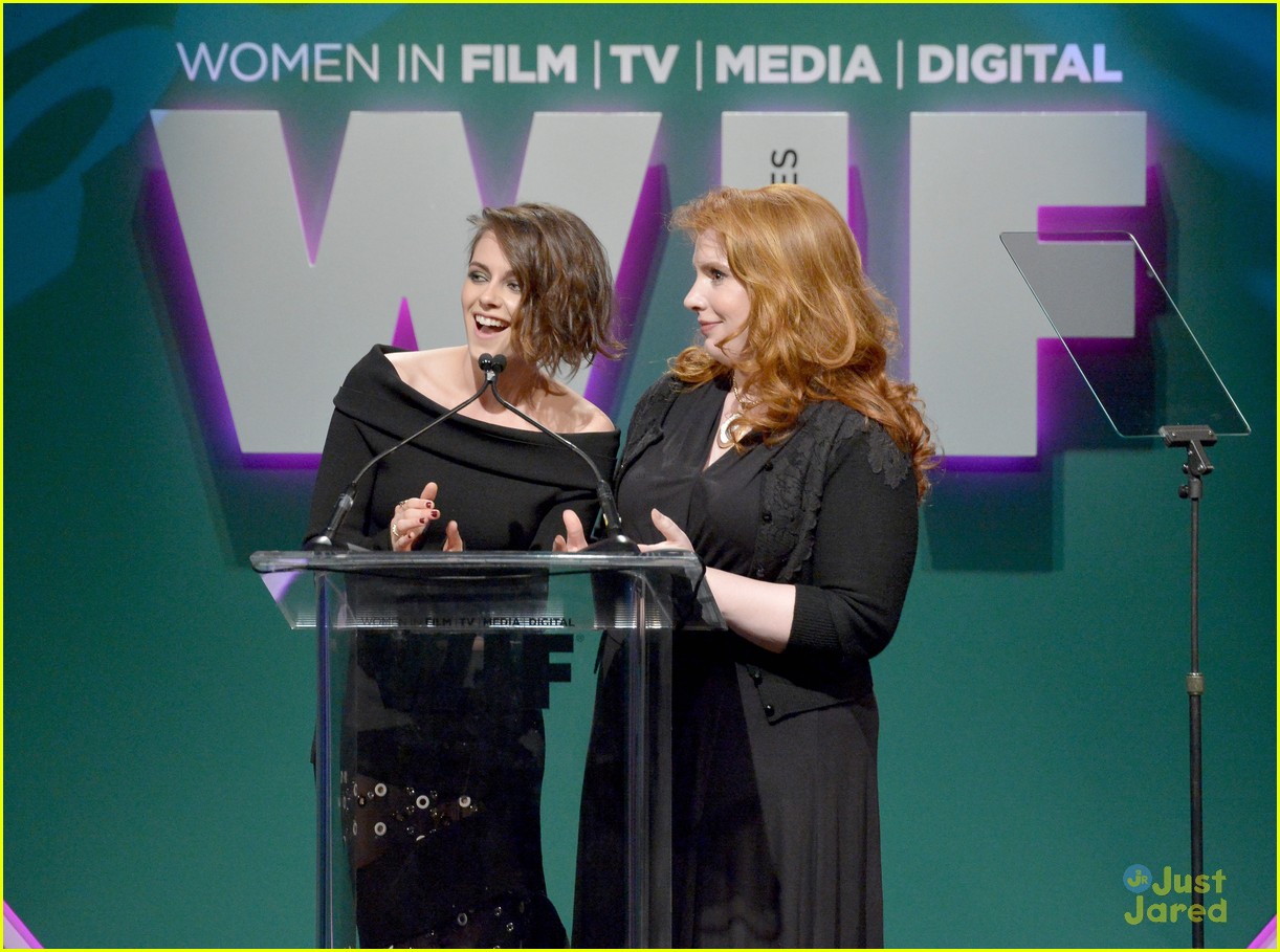 Kristen Stewart Has a Little 'Twilight Reunion! | Photo 826555 - Photo ...