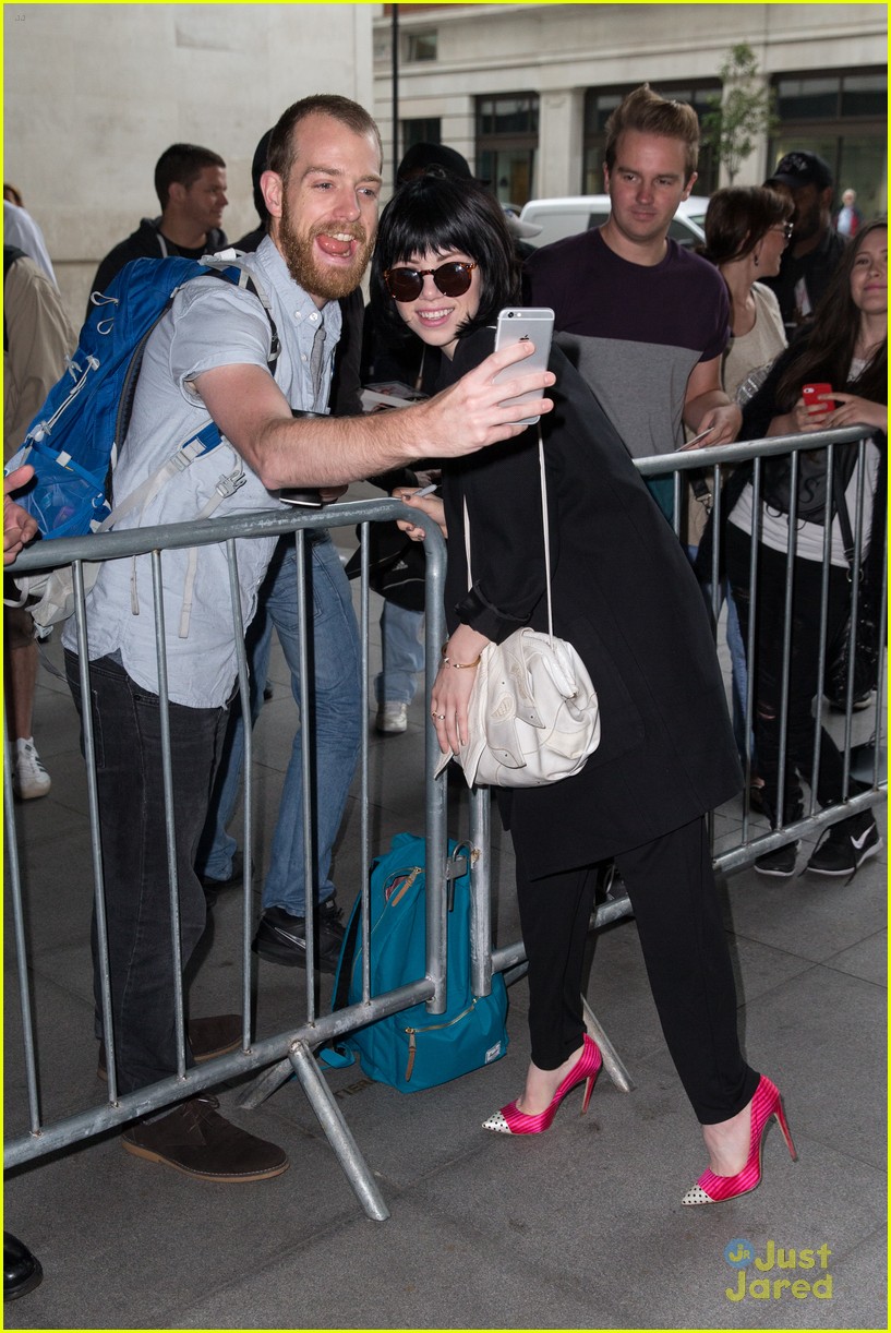 Carly Rae Jepsen Is 'Permanently Jet-Lagged' | Photo 842411 - Photo ...