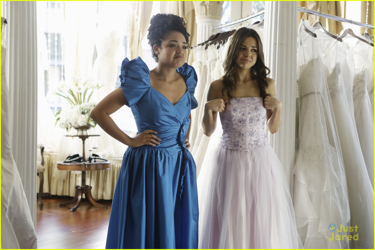 April Goes In Search Of The Perfect Wedding Dress on 'Chasing Life ...