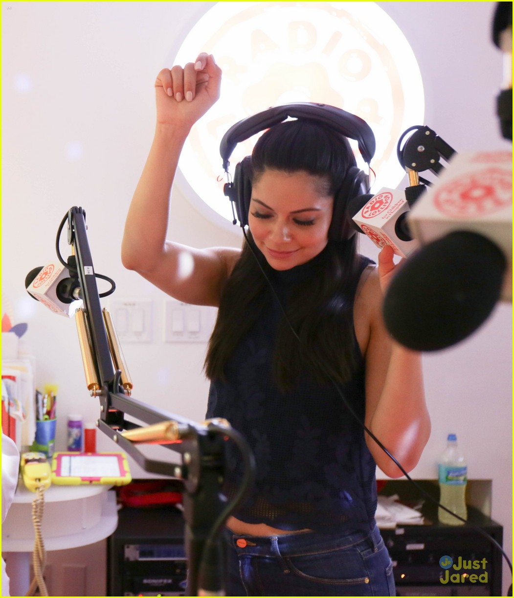 Melissa Carcache Shares BTS 'Every Witch Way' Pics Before Series Finale ...