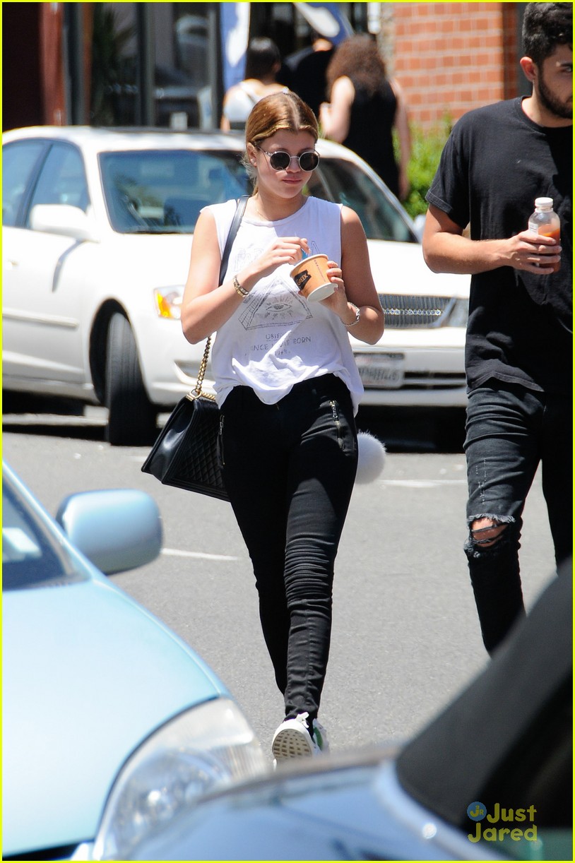 Sofia Richie Goes Greek For Froyo Run | Photo 833362 - Photo Gallery ...