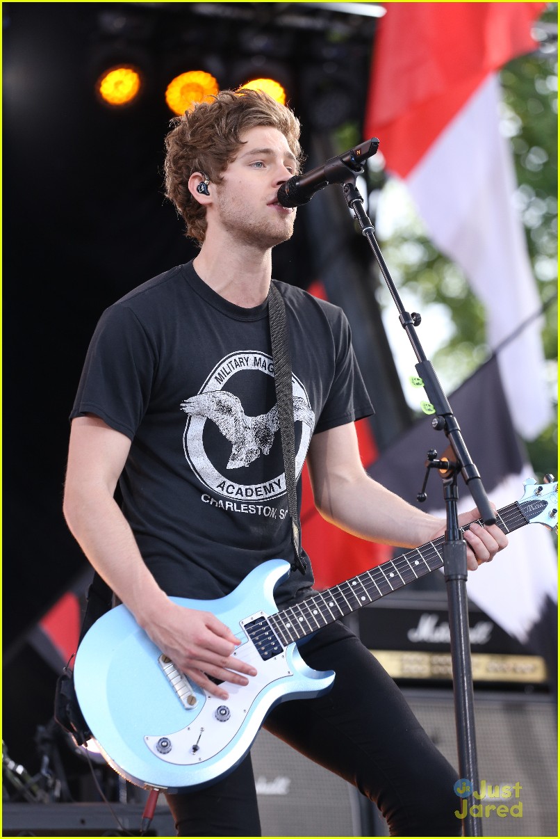5 Seconds of Summer Perform Epic Concert On Good Morning America ...