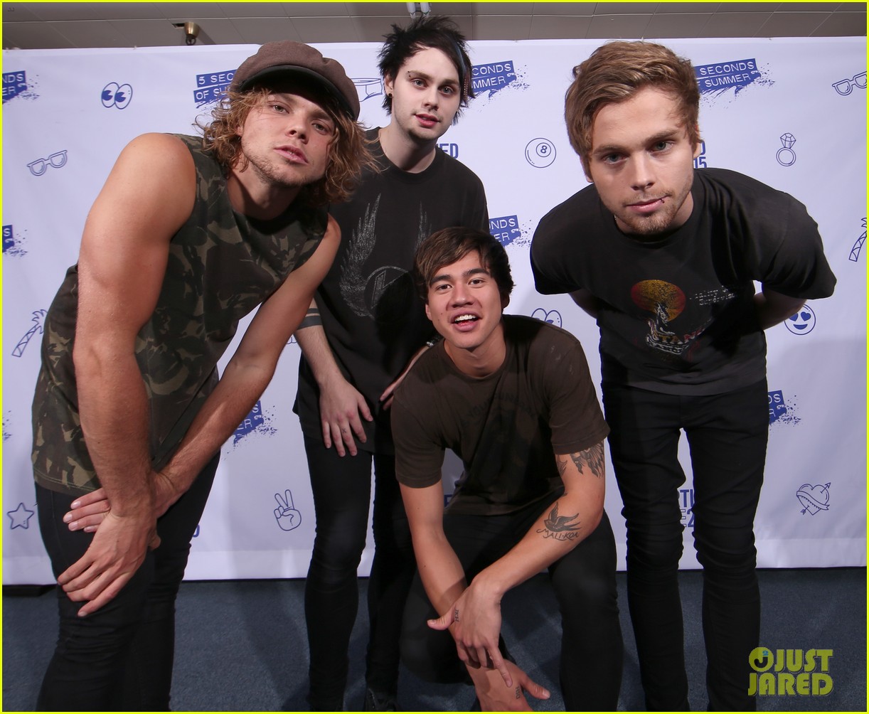 5 Seconds of Summer Rock the 'Vevo Certified Live' Stage! | Photo ...