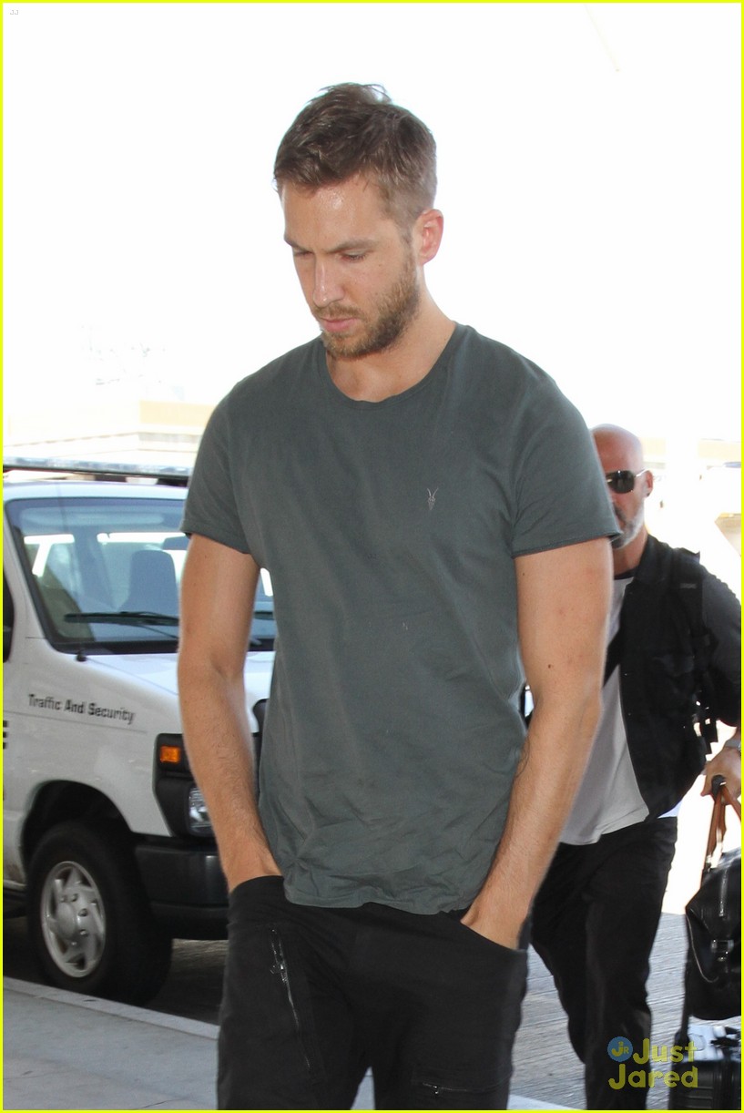 Calvin Harris Debuts Preview of Gigi Hadid in His New Music Video ...