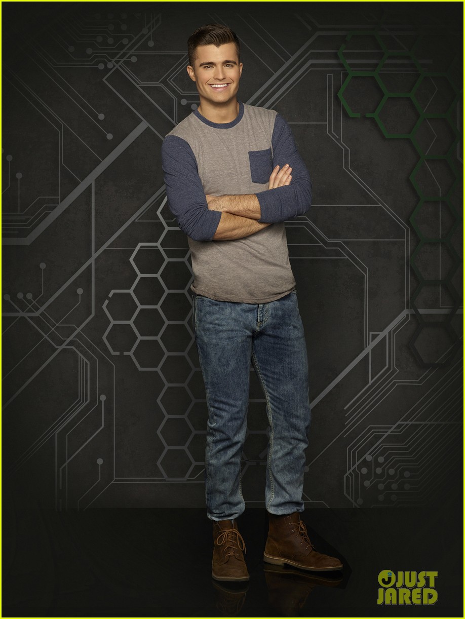 Spencer Boldman Tweets His Thanks To Fans After New 'Lab Rats: Elite ...