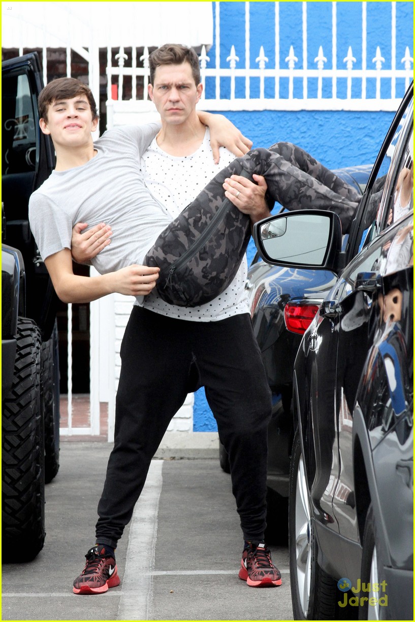 Hayes Grier & Andy Grammer Do Their Own Lift Outside DWTS Studios After ...