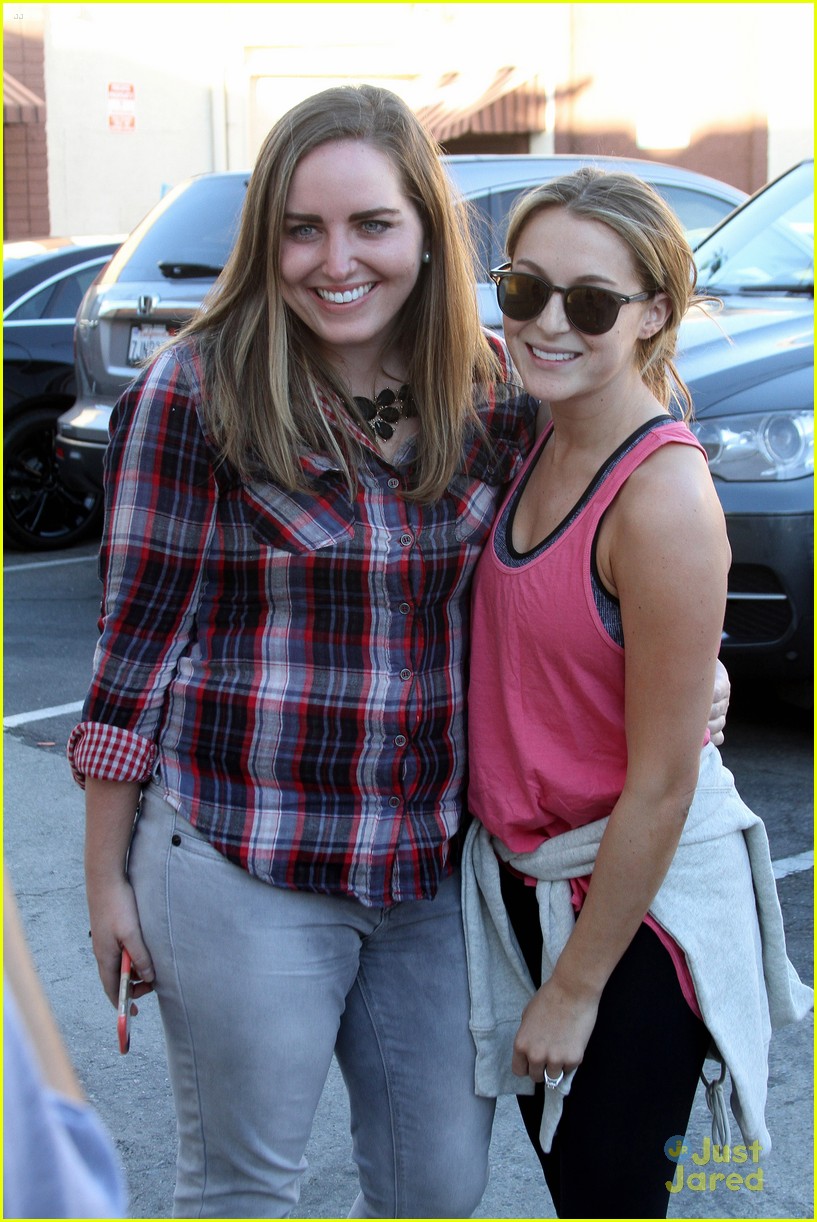 Bindi Irwin & Alexa PenaVega Tease Their 'Chicago' Duet Dance For DWTS ...