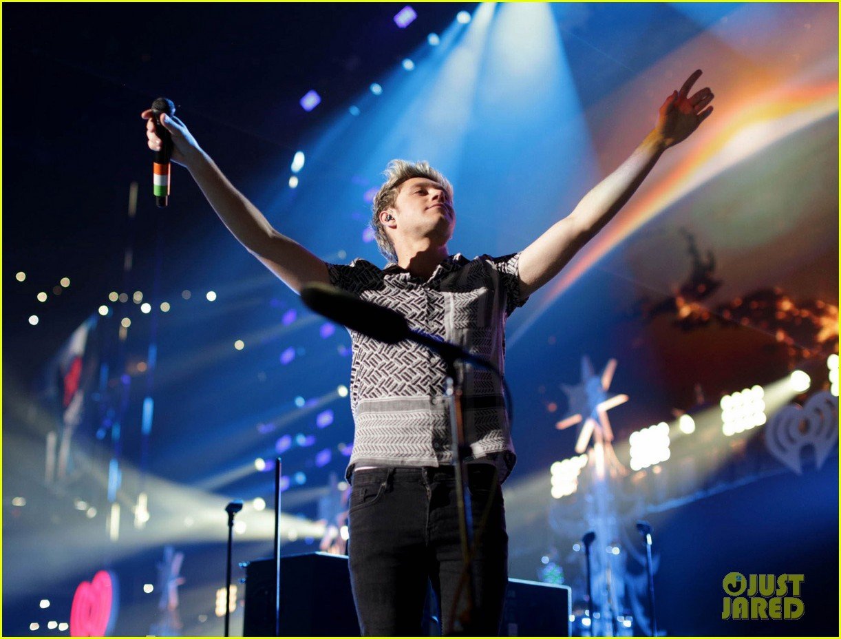 One Direction Go To 'Infinity' & Beyond at Jingle Ball LA 2015 | Photo ...