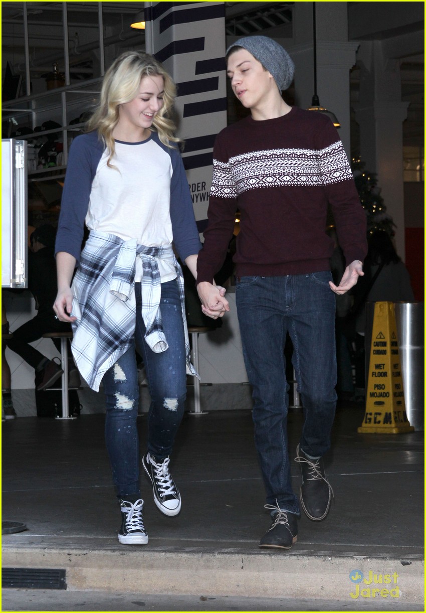 Chloe Lukasiak Hangs With Boyfriend Ricky Garcia After Announcing Meet chloe-lukasiak-hangs-with-boyfriend-ricky-garcia-after-announcing-meet
