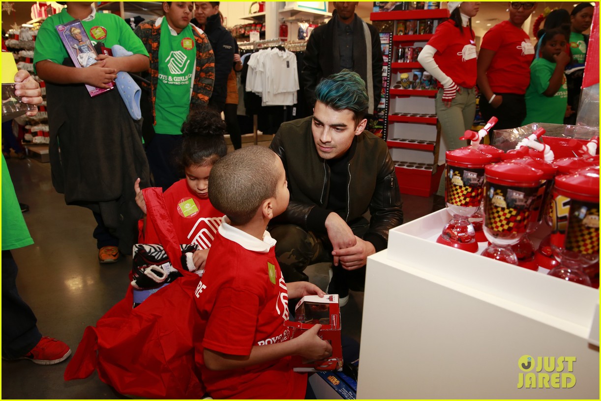 Joe Jonas Says Time Will Reunite the Jonas Brothers! | Photo 900067 ...