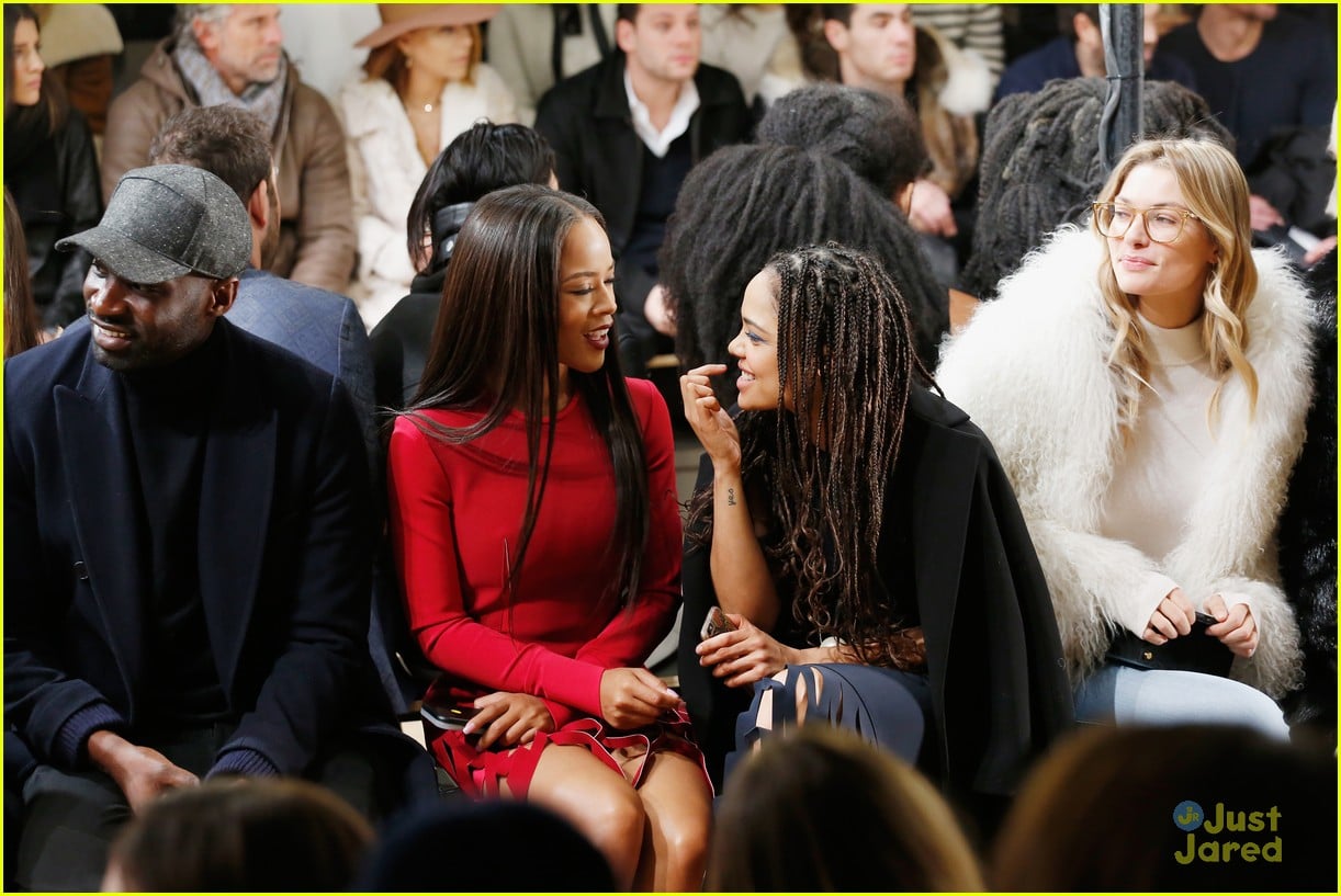 Willow Shields Reunites With Pregnant Jena Malone at NYFW | Photo ...