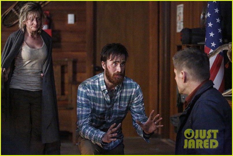 The Winchester Brothers Battle Werewolves on Tonight's All-New ...