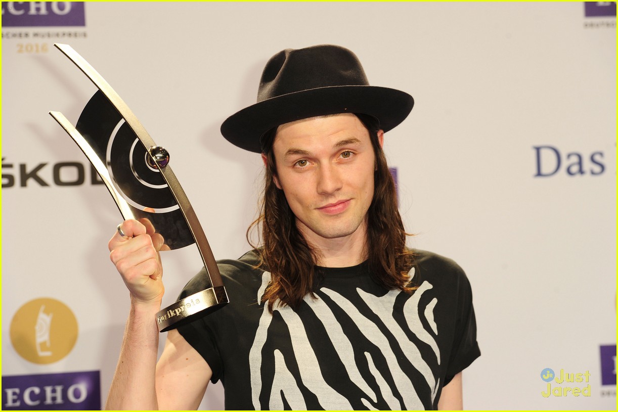 James Bay Wins Best Newcomer at Echo Awards 2016 | Photo 953900 - Photo ...