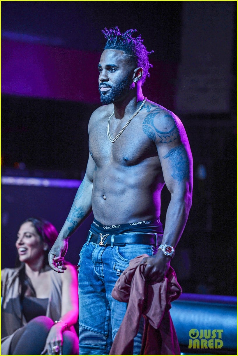 Jason Derulo Rips His Shirt Off During Florida Concert | Photo 962401 ...