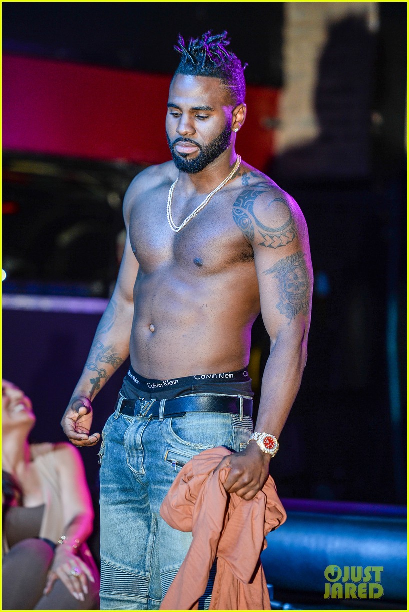 Jason Derulo Rips His Shirt Off During Florida Concert | Photo 962403 ...