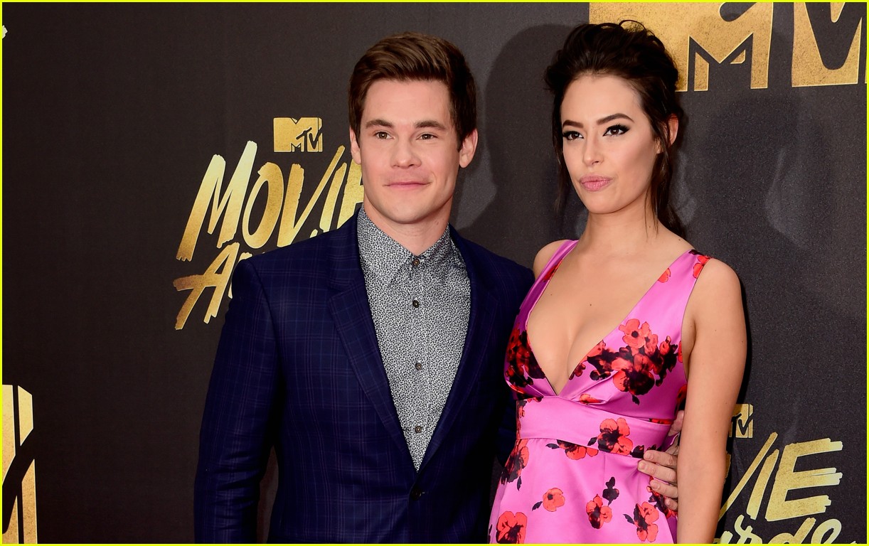 Anna Kendrick Joins 'Pitch Perfect 2' Co-Stars for MTV Movie Awards ...