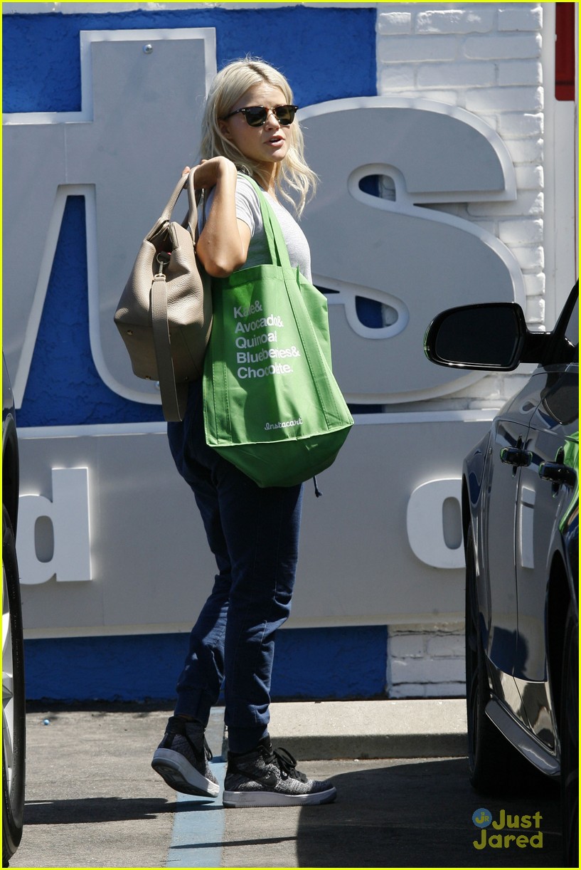 Witney Carson & Sharna Burgess Were Both 'Honored' To Be Part of Von ...