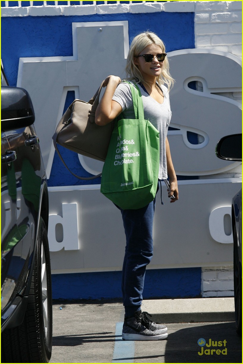 Witney Carson & Sharna Burgess Were Both 'Honored' To Be Part of Von ...