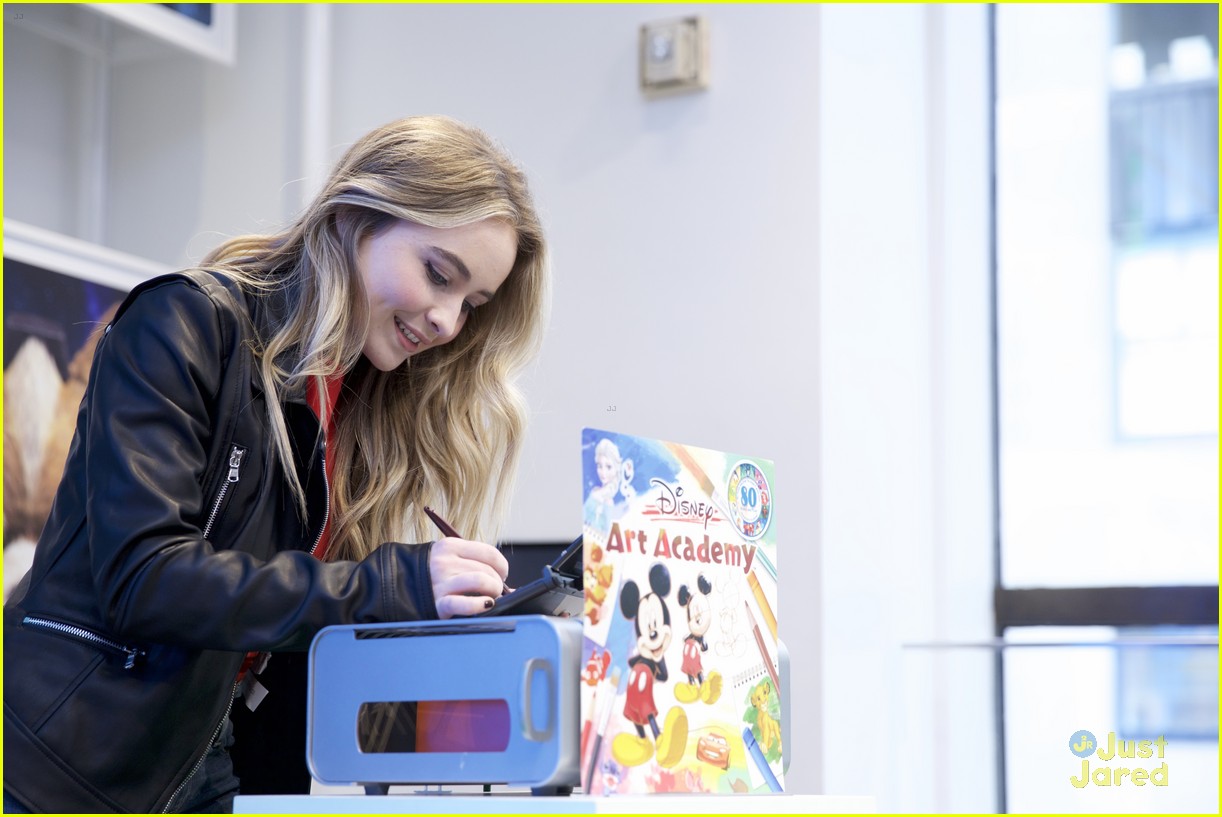 Sabrina Carpenter Becomes Art Professor For Nintendo's New Disney Art ...