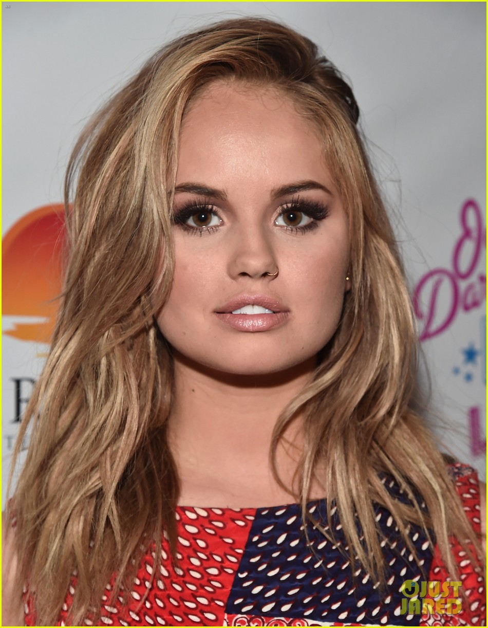 Debby Ryan Premieres 'Jessica Darling's It List' With the Whole Cast ...