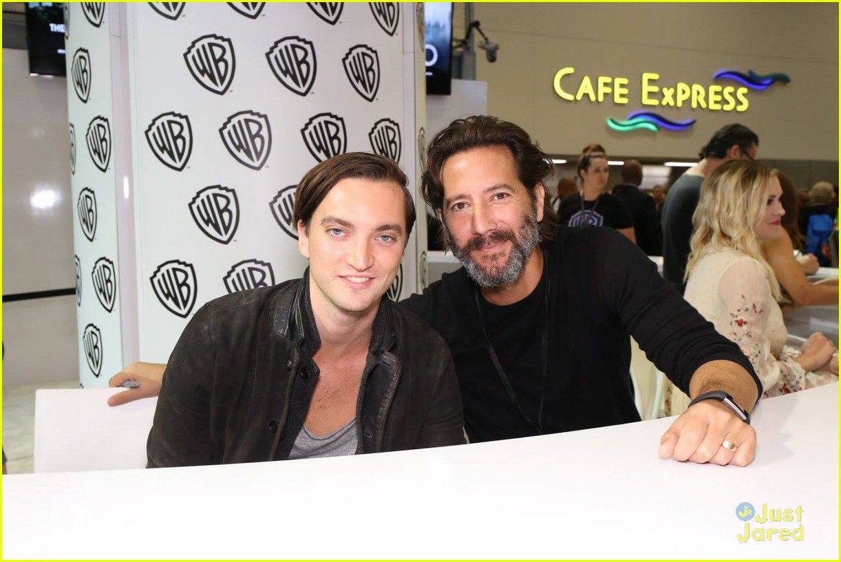 Eliza Taylor, Marie Avgeropoulos & Lindsey Morgan Hit 'The 100' Panel ...