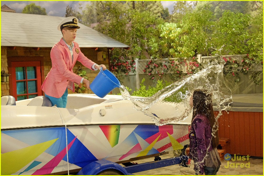 Cyd & Naldo Win A Boat on Tonight's 'Best Friends Whenever' | Photo ...