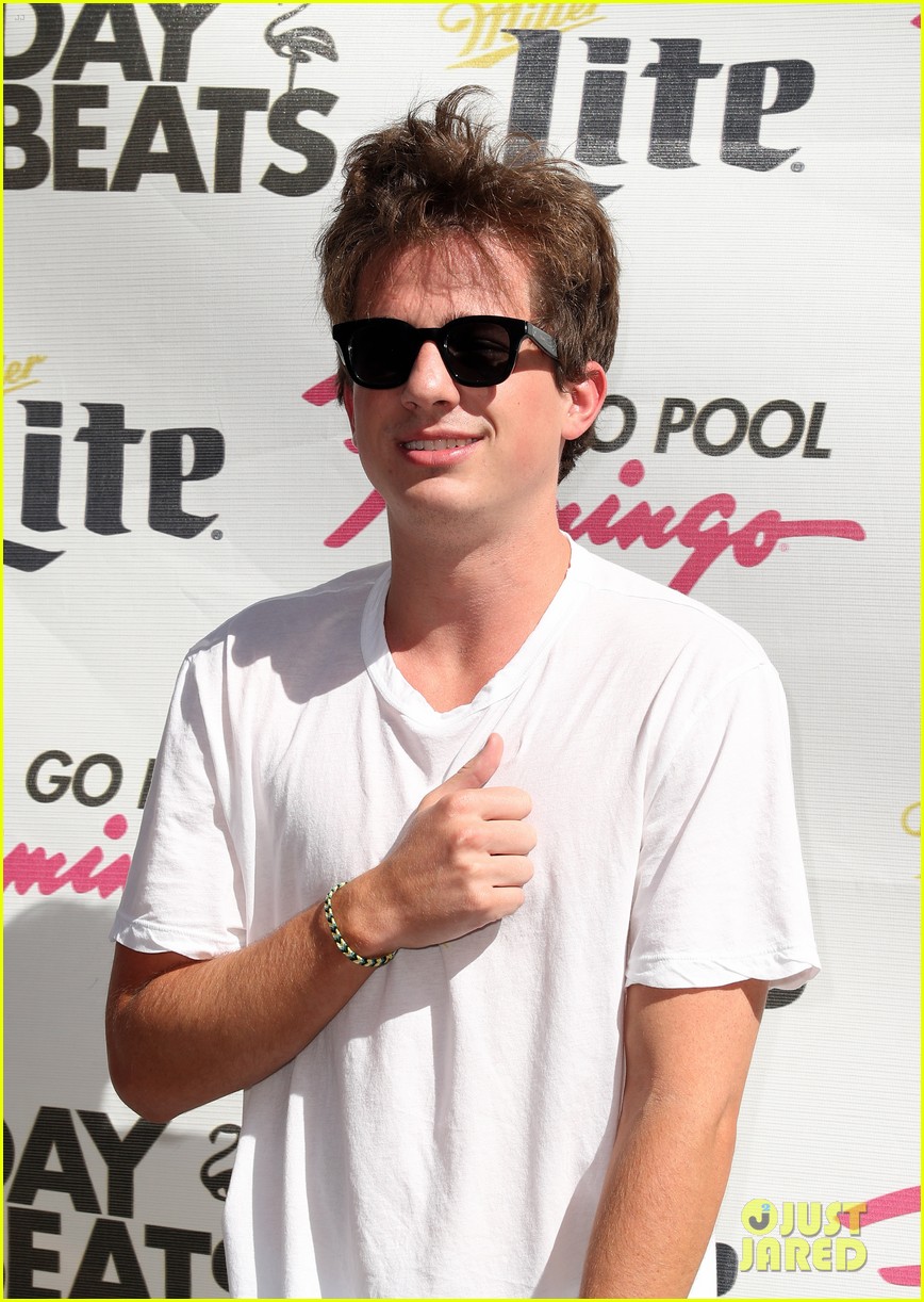 Charlie Puth Performs Small Set At GO Pool in Vegas | Photo 997103 ...