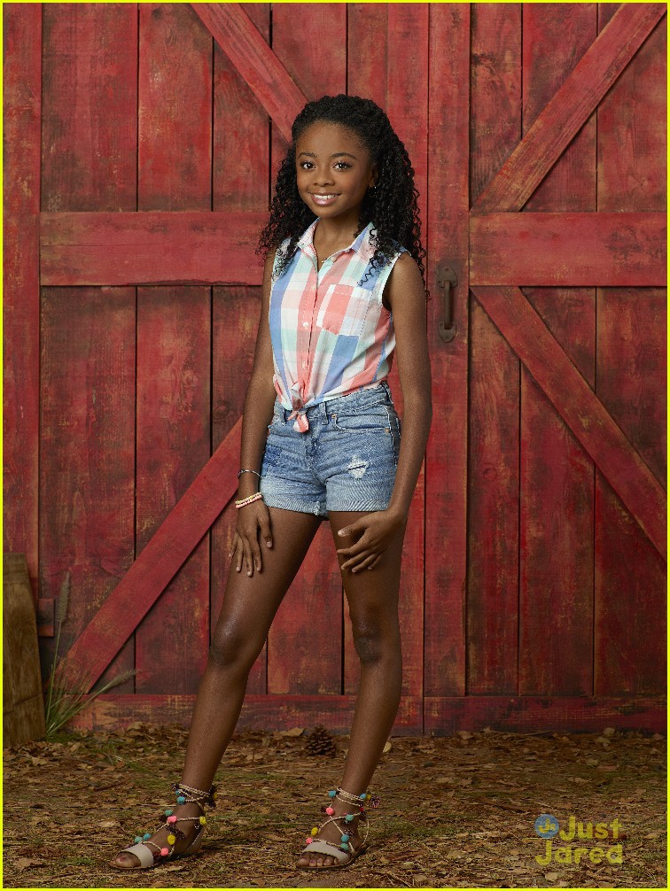 Peyton List & Skai Jackson Dish on 'Bunk'D' Season 2 in Exclusive Clip ...