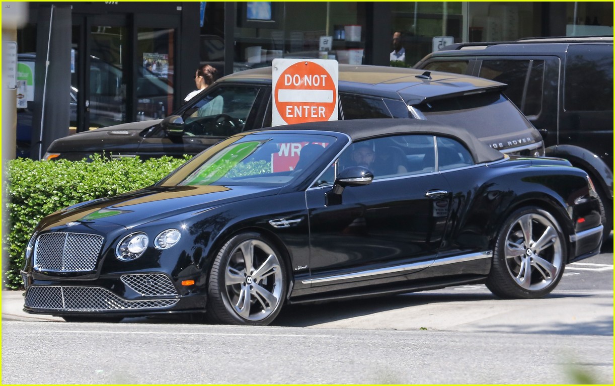 Chloe Moretz & Brooklyn Beckham Workout With His Dad David | Photo ...