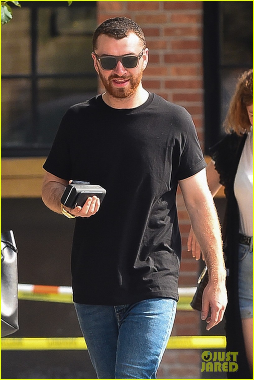 Sam Smith Is Back in London After New York City Trip | Photo 1007466 ...