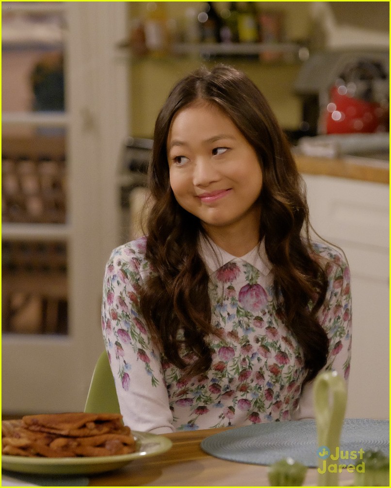 Krista Marie Yu Previews 'Dr. Ken' Ahead of Season Two Premeire | Photo ...