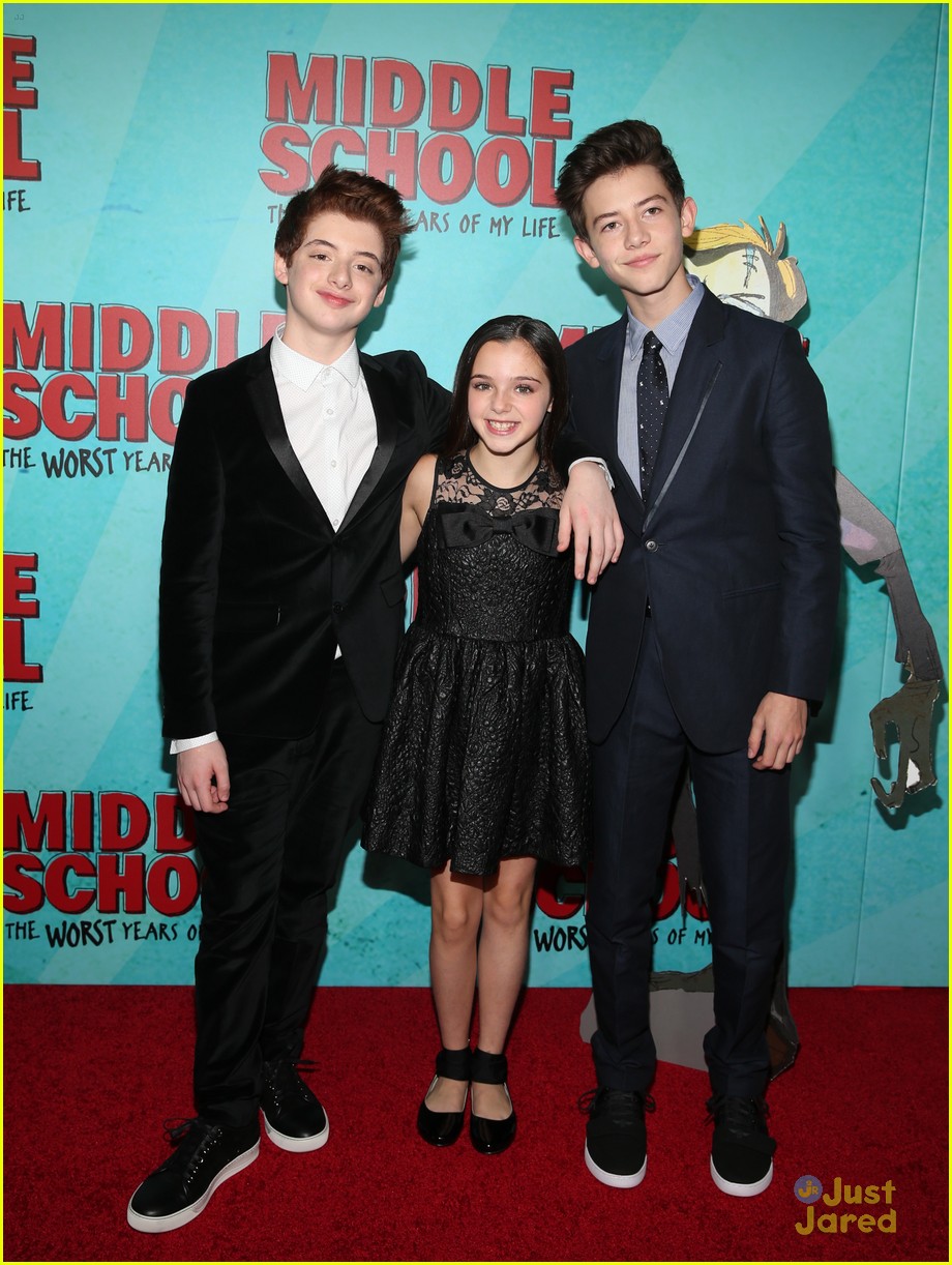 Full Sized Photo of griffin gluck thomas alexa middle school nyc ...