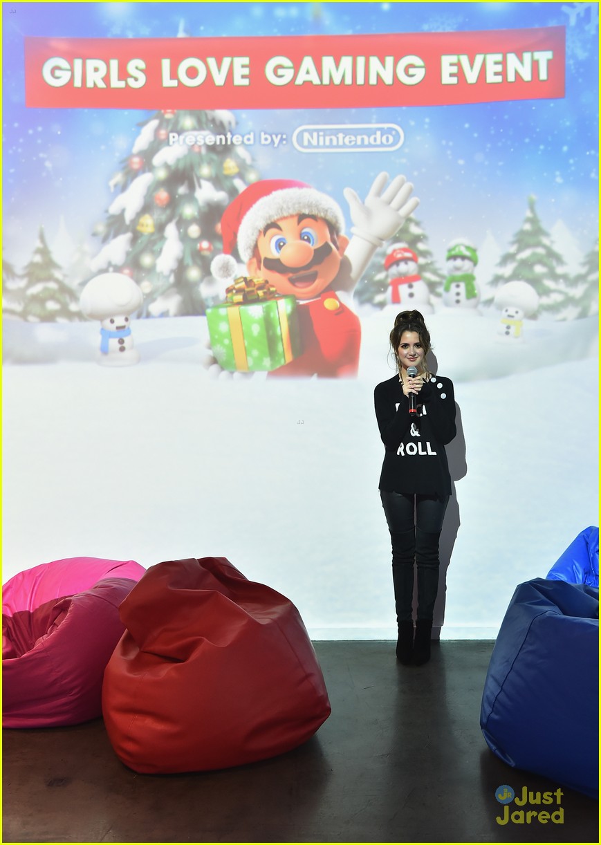 Laura Marano Hosts Full Day of Gaming For Girls in NYC | Photo 1047346 ...