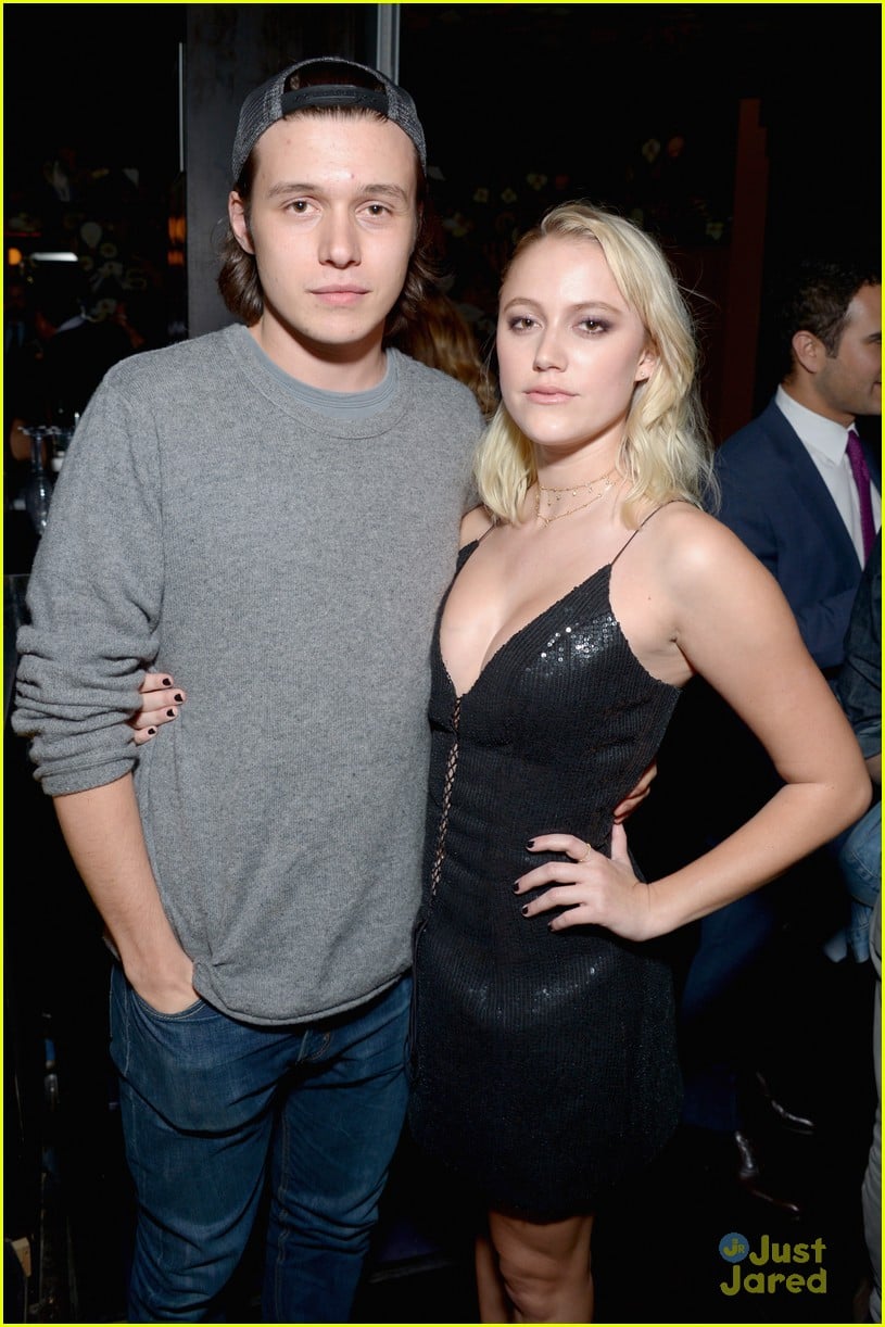 Nick Robinson Reunites With '5th Wave' Co-Star Maika Monroe at THR's ...