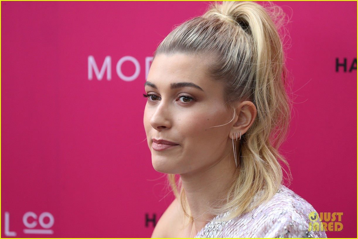 Hailey Baldwin on Taylor Swift's Squad: I Don't Really Understand It ...
