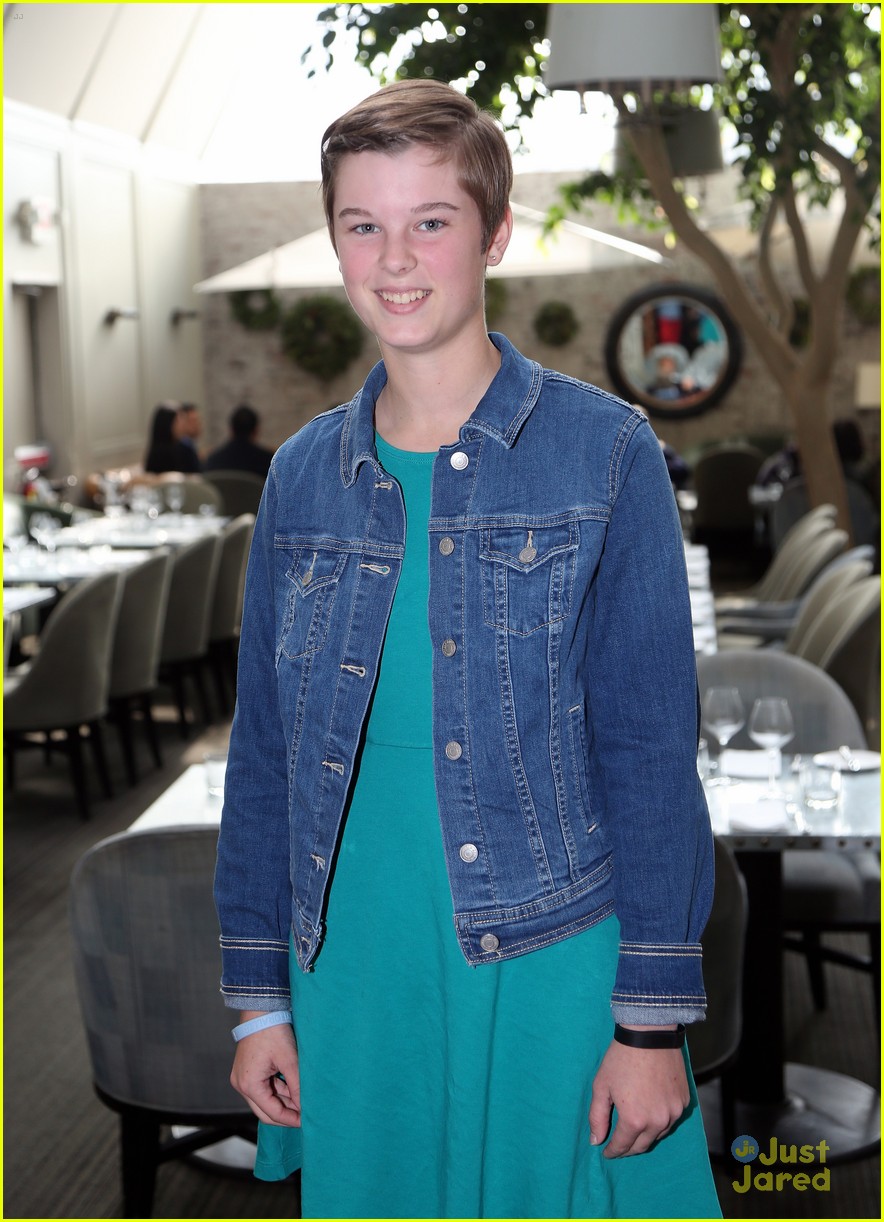 Olivia Holt Gives Back With Time & Support at St. Jude's Holiday ...