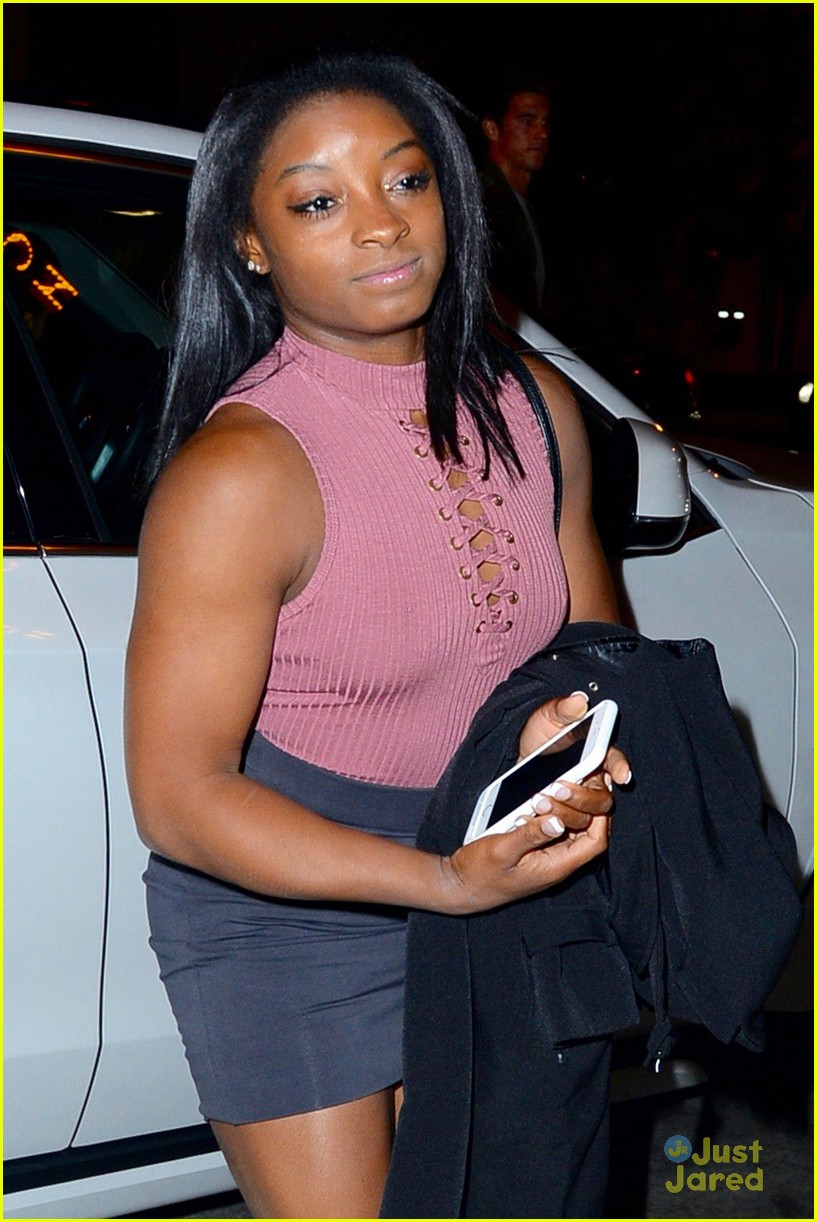 Gymnast Simone Biles Confirms She'll Be Trying For the 2020 Olympics ...