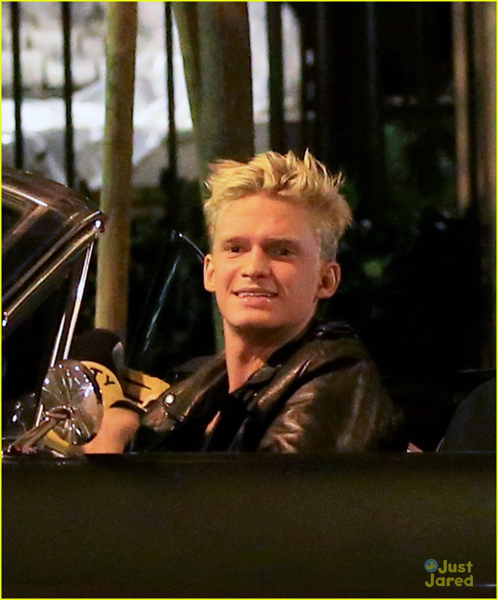 VIDEO: Cody Simpson Serenades With 'There Will Never Be Another You ...