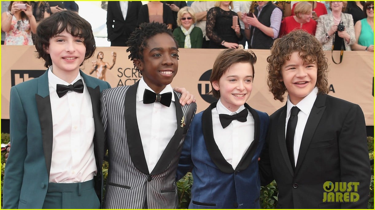 Millie Bobby Brown & 'Stranger Things' Cast Have a Blast at SAG Awards ...