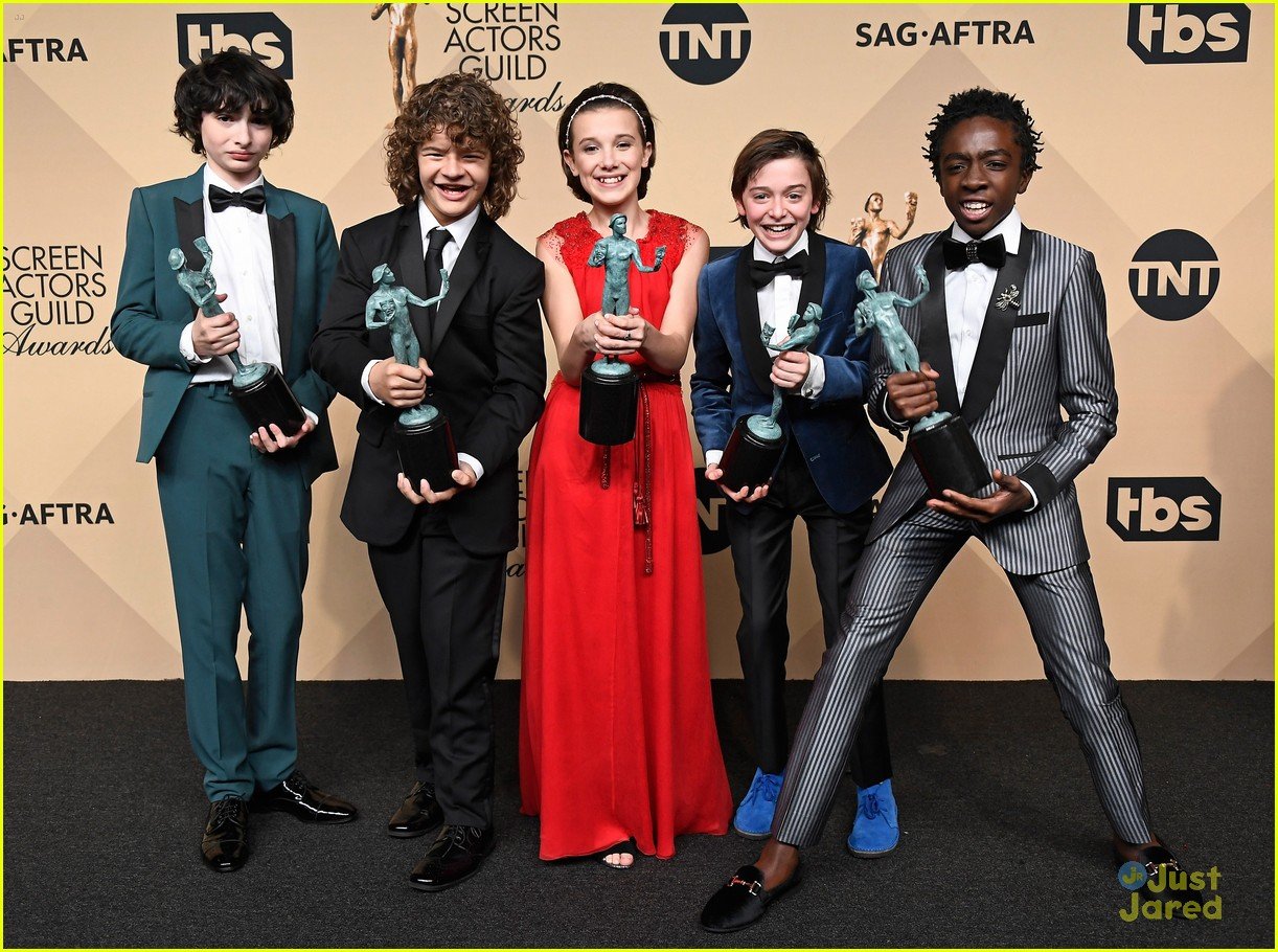 The Gifs From 'Stranger Things' SAG Awards Win Will Make Your Night! | Photo 1065832 - Photo ...
