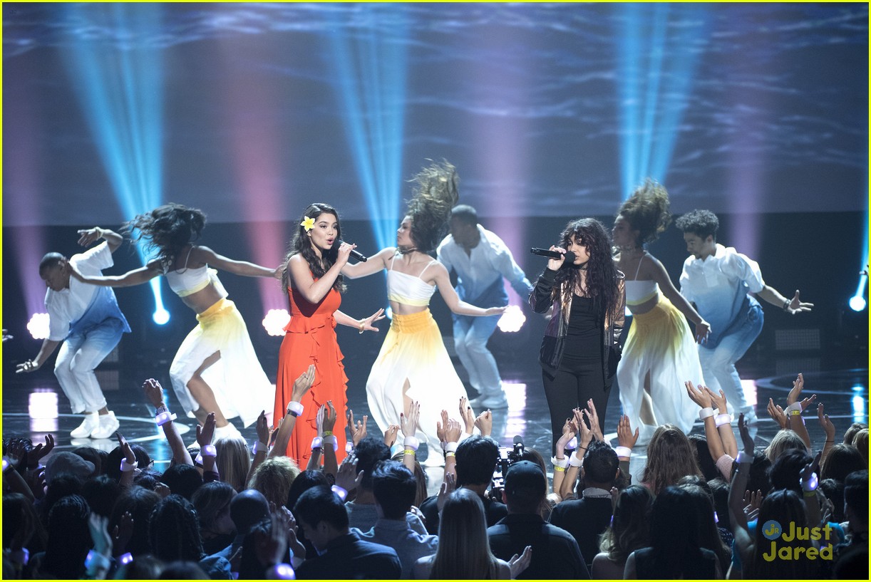 Auli'i Cravalho, Jordan Fisher & Alessia Cara Team Up For 'Moana ...